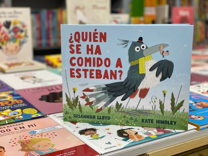 "¿Quién se ha comido a Esteban?" de Susannah Lloyd con ilustraciones de ...