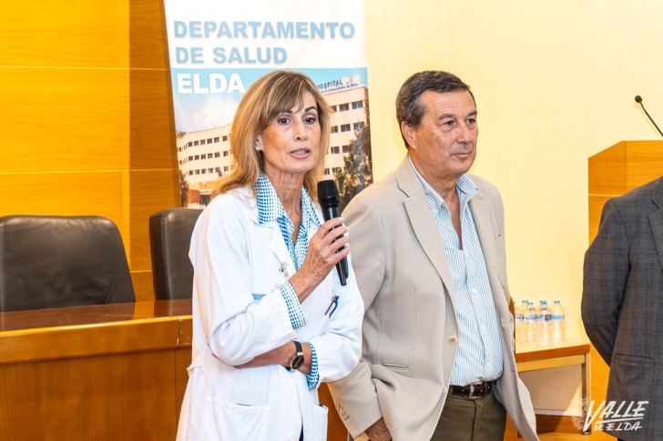 El conseller Marciano Gómez presenta a Beatriz Massa como nueva gerente ...