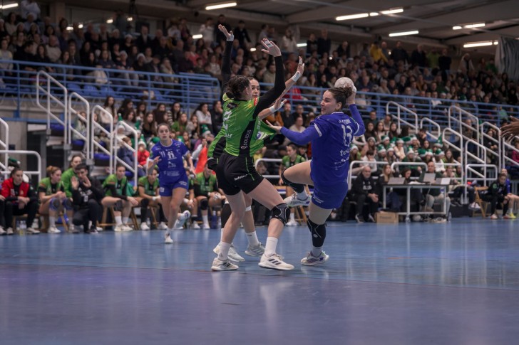 El Elda Prestigio no puede ante el Replasa Beti-Onak (32-28) - Valle de ... El Elda Prestigio no puede ante el Replasa Beti-Onak (32-28) - Valle de ...