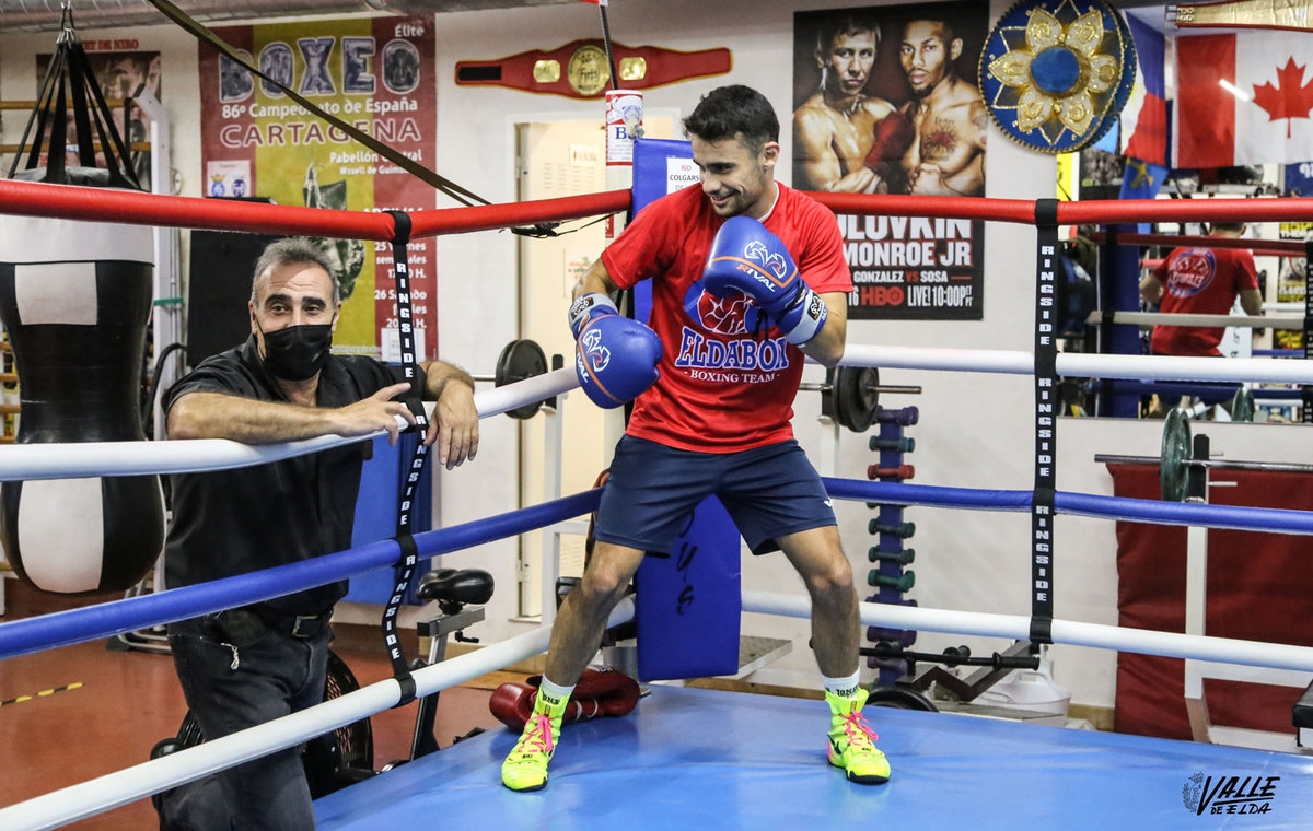 José Quiles debuta como boxeador profesional este viernes en Elda ... José Quiles debuta como boxeador profesional este viernes en Elda ...